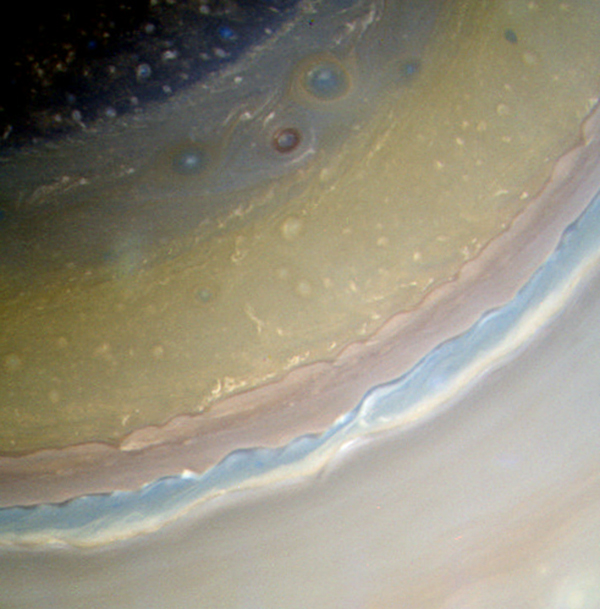 The Colors of Saturn’s Northern Skies – Lights in the Dark