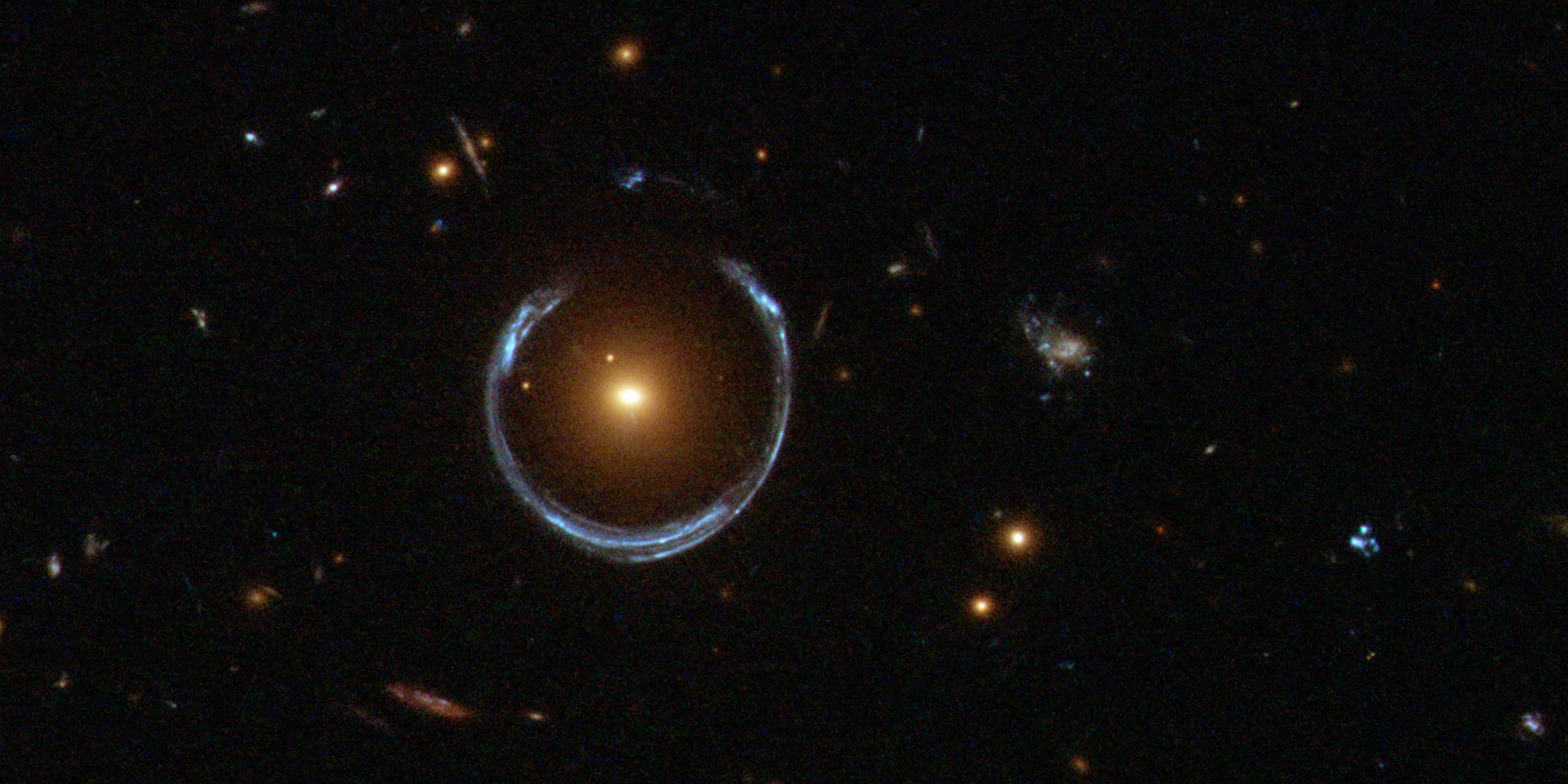 Hubble Image Directly Shows How Gravity Bends Space – Lights in the Dark